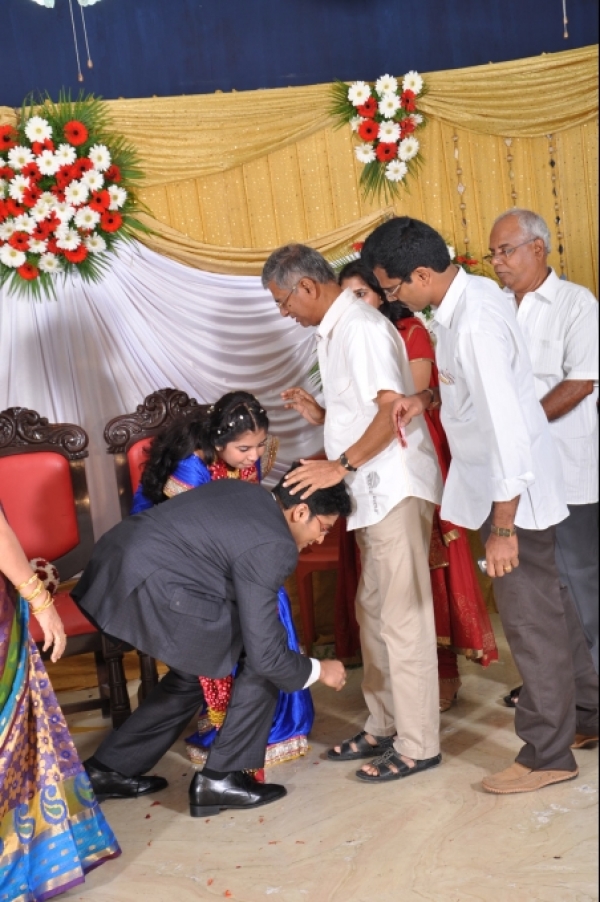 Producer M Ramanathan Daughter Wedding Reception Photos - FilmiBeat