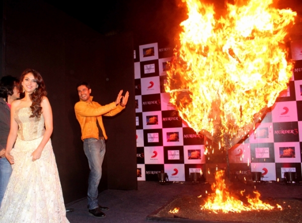Murder 3 First Look Trailer Launch Photos - FilmiBeat