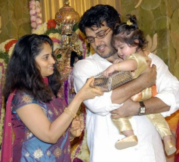 Ajith Daughter Anoushka's Rare Pics Photos - FilmiBeat