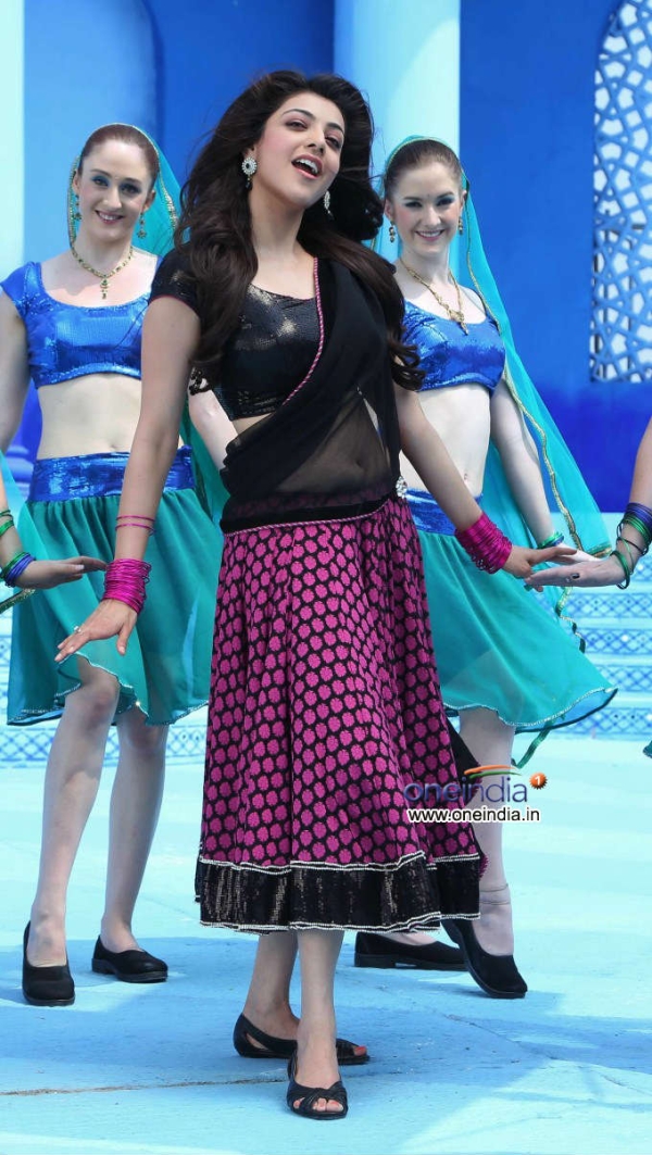 Baadshah Photos: HD Images, Pictures, Stills, First Look Posters of ...