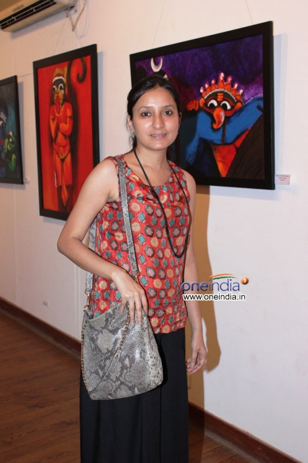 Inauguration of Deeksha Mishra's Art Exhibition Photos - FilmiBeat