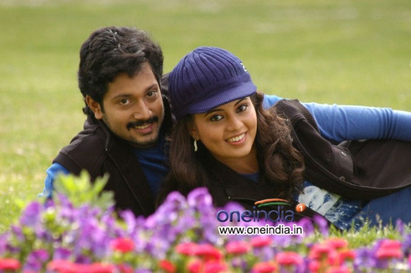 Nimisha Suresh Wallpaper