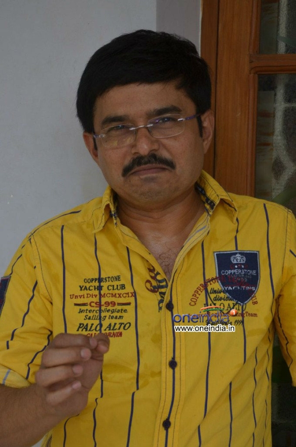 Pavithra Movie Director Janardhan Maharshi Press Meet Photos - FilmiBeat