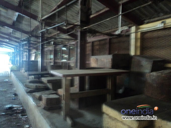 Russell Market - Mutton and Beef Stalls Photos - FilmiBeat