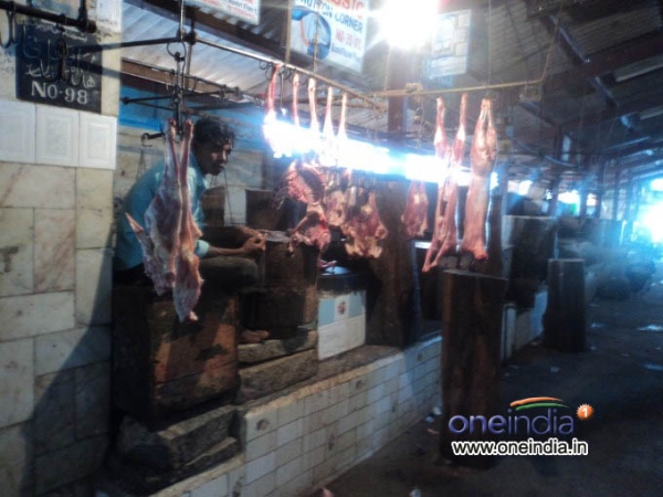 Russell Market - Mutton and Beef Stalls Photos - FilmiBeat
