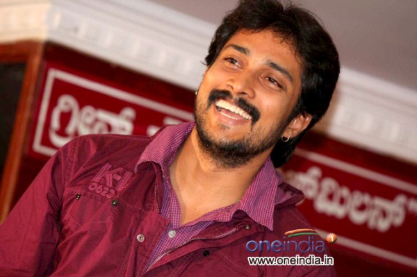 Actor Prem Kumar Press Meet Photos - FilmiBeat