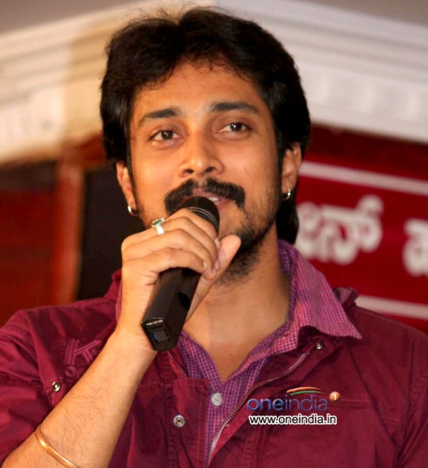 Actor Prem Kumar Press Meet Photos - FilmiBeat