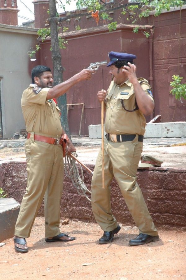 Pakado Pakado Photos: HD Images, Pictures, Stills, First Look Posters ...