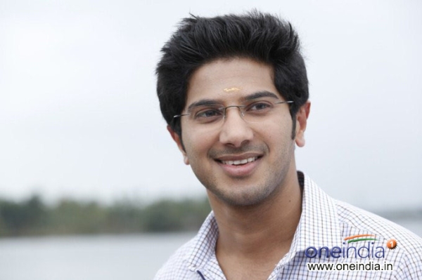 Pattam Pole Wallpaper