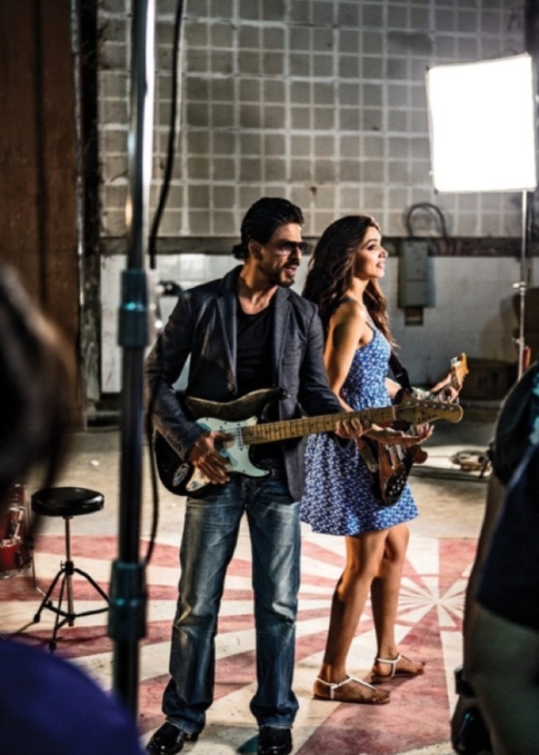 Chennai Express film promotional photoshoot Photos - FilmiBeat