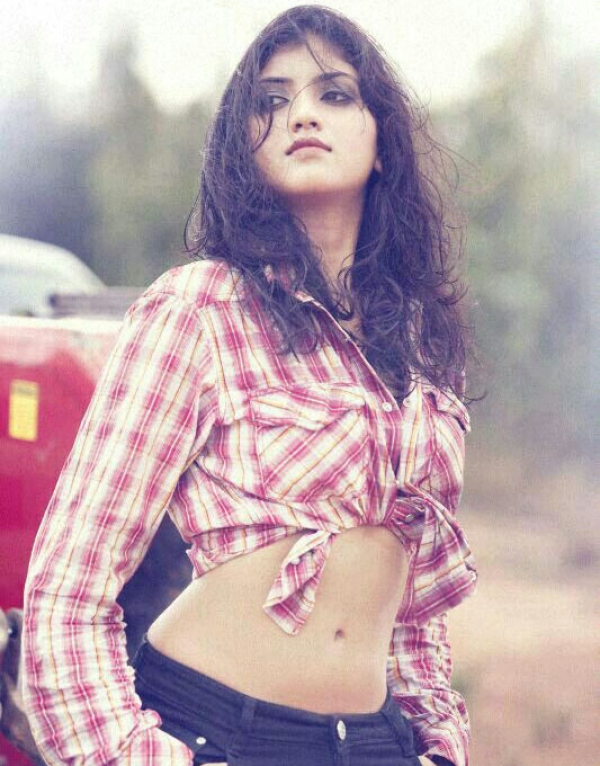 Sruthi (Actress) Photos: Latest HD Images, Pictures, Stills & Pics ...