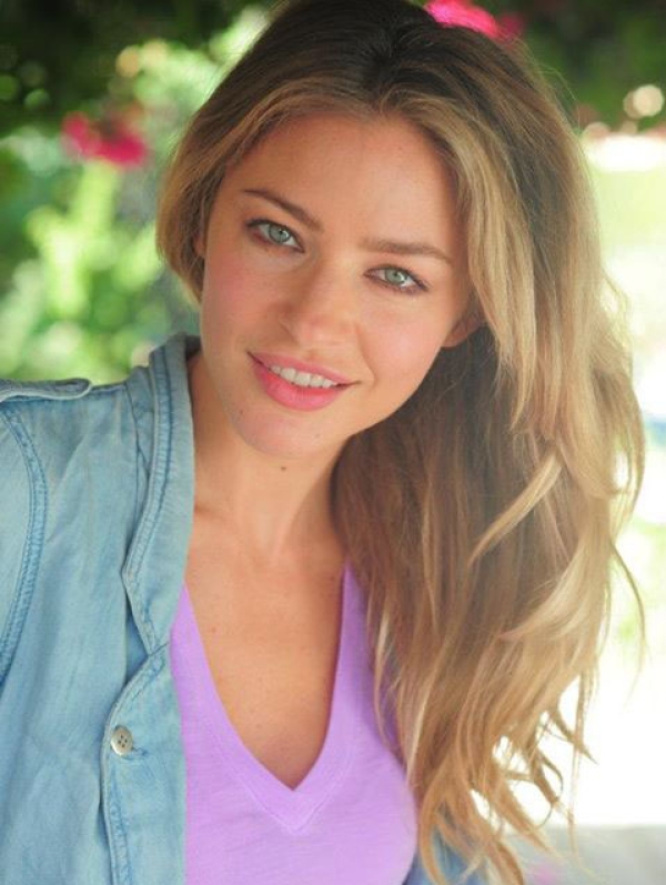 Tabrett Bethell 2022