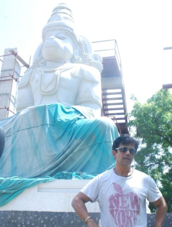 Actor Arjun Anjaneya Temple Photos - FilmiBeat