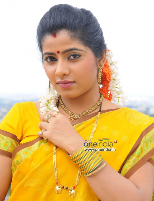 Arundhati Photos: Latest HD Images, Pictures, Stills & Pics - FilmiBeat