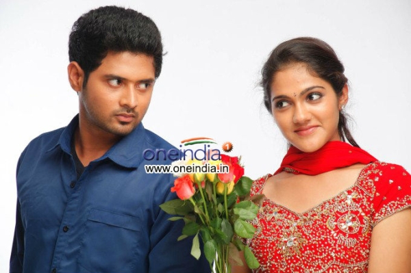 Hum Tum Photos: HD Images, Pictures, Stills, First Look Posters of Hum ...