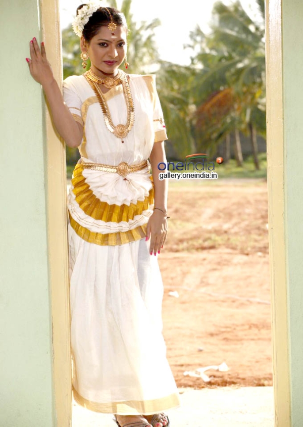 Aasma Photos: Latest HD Images, Pictures, Stills & Pics - FilmiBeat