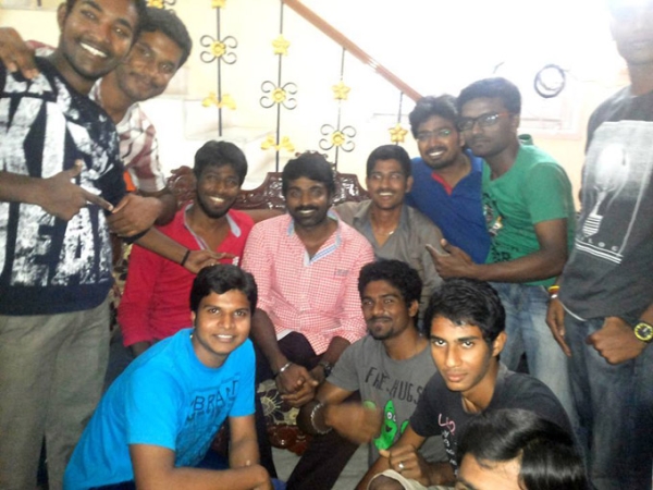 Vijay Sethupathi Celebrated His Birthday With Fans Photos - FilmiBeat