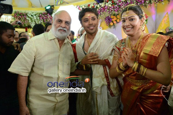Geetha Madhuri married Actor Nandu Photos - FilmiBeat