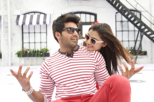 Raja Rani Photos: HD Images, Pictures, Stills, First Look Posters of ...