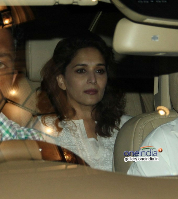 Juhi Chawla's brother Bobby Chawla's prayer meet Photos - FilmiBeat