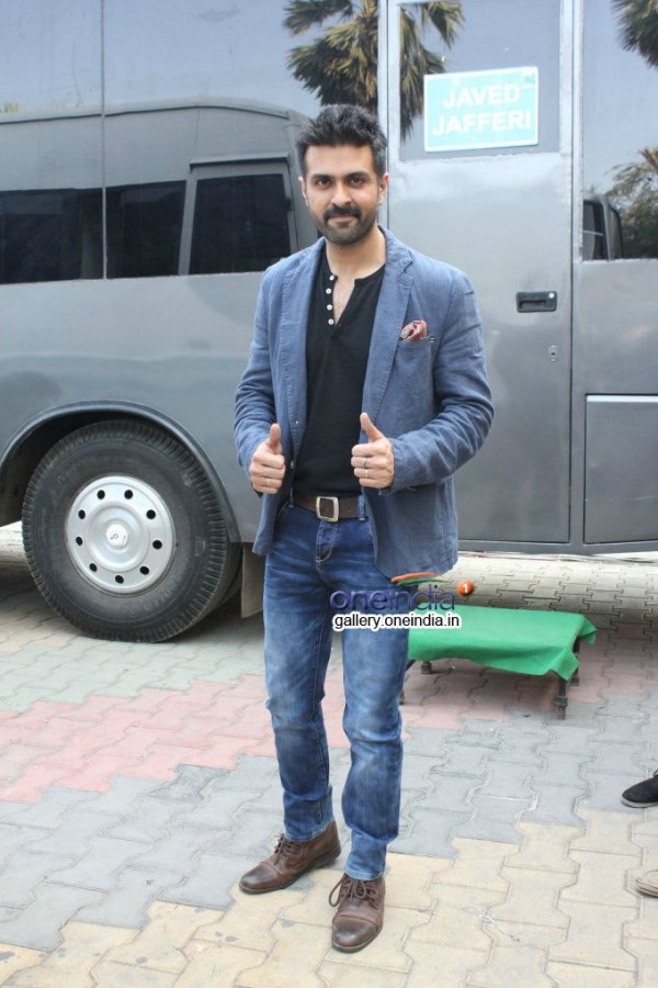 Dishkiyaoon promotion on the sets of Boogie Woogie Photos - FilmiBeat