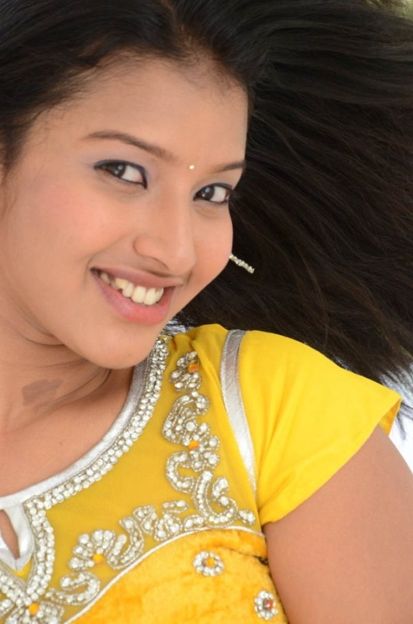 Pragnya Photos: Latest HD Images, Pictures, Stills & Pics - FilmiBeat