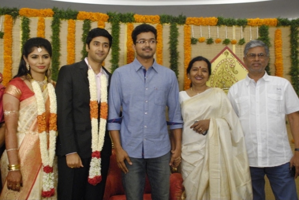 Chinmayi and Rahul Ravindran Wedding Reception Photos - FilmiBeat