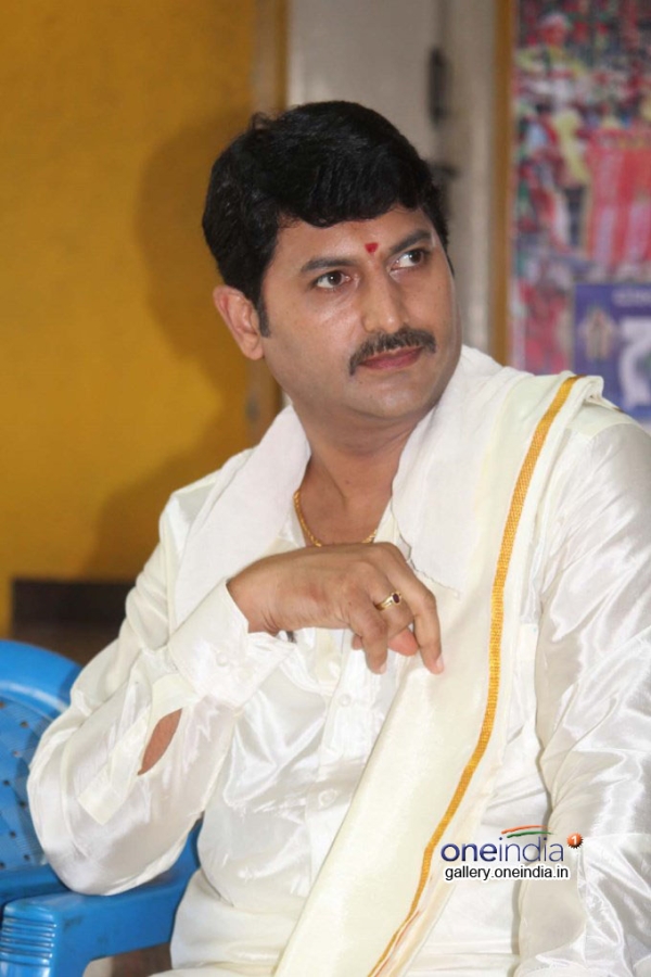 Malashri's Ganga Film Shooting Photos - FilmiBeat