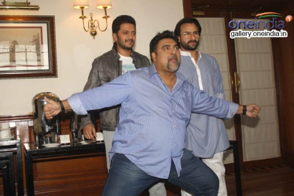 The cast of film Humshakals Press Meet at Delhi Photos - FilmiBeat