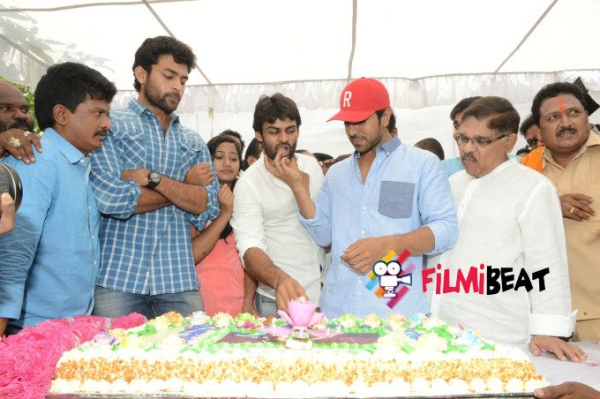Chiranjeevi Birthday Celebration Photos - FilmiBeat