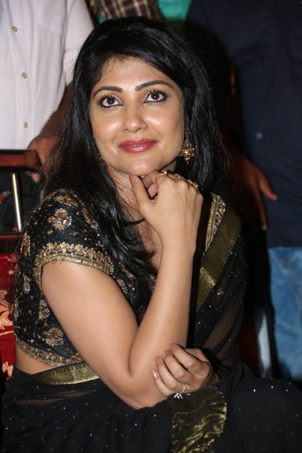 Kamalini Mukherjee In Cotton Saree