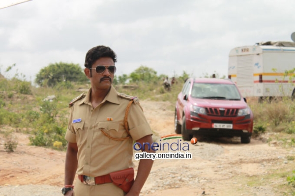 Bombay Mittai Photos: HD Images, Pictures, Stills, First Look Posters ...