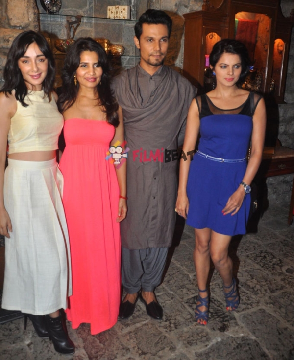 Fashion Show Based On Film Rang Rasiya Photos - FilmiBeat