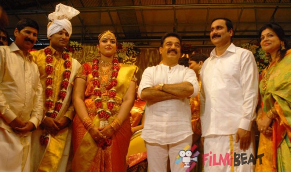 Anbumani Ramadoss's Daughter Samyuktha Wedding Photos - FilmiBeat