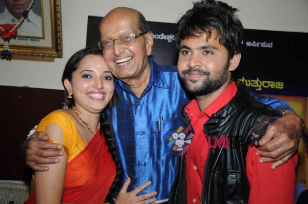 Love In Hubli Junction Film Launch Photos - FilmiBeat