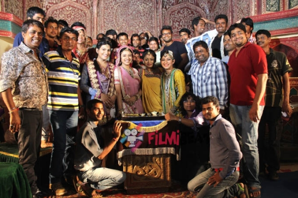ZEE TV's Jodha Akbar Completes 350 Episodes Photos - FilmiBeat