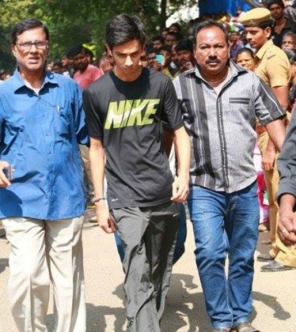 Celebs Pay Tribute To Legendary Director K Balachander Photos - FilmiBeat