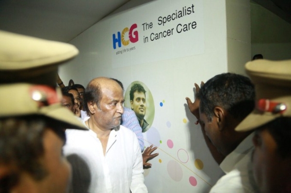 Superstar Rajinikanth Visits K Balachander At Kauvery Hospital Photos ...