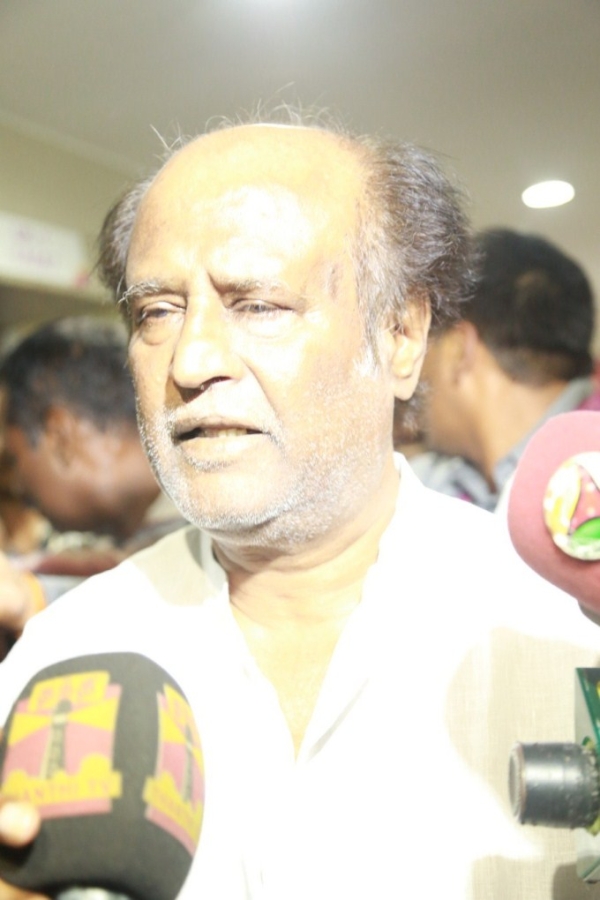 Superstar Rajinikanth Visits K Balachander At Kauvery Hospital Photos ...