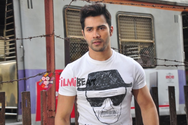 Varun Dhawan Promotes Badlapur Photos - FilmiBeat