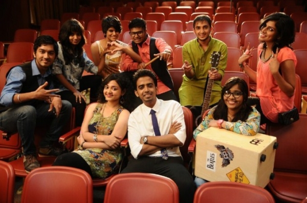 Vaanavil Vaazhkai Photos: HD Images, Pictures, Stills, First Look ...