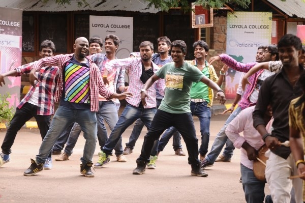 Vaanavil Vaazhkai Photos: HD Images, Pictures, Stills, First Look ...