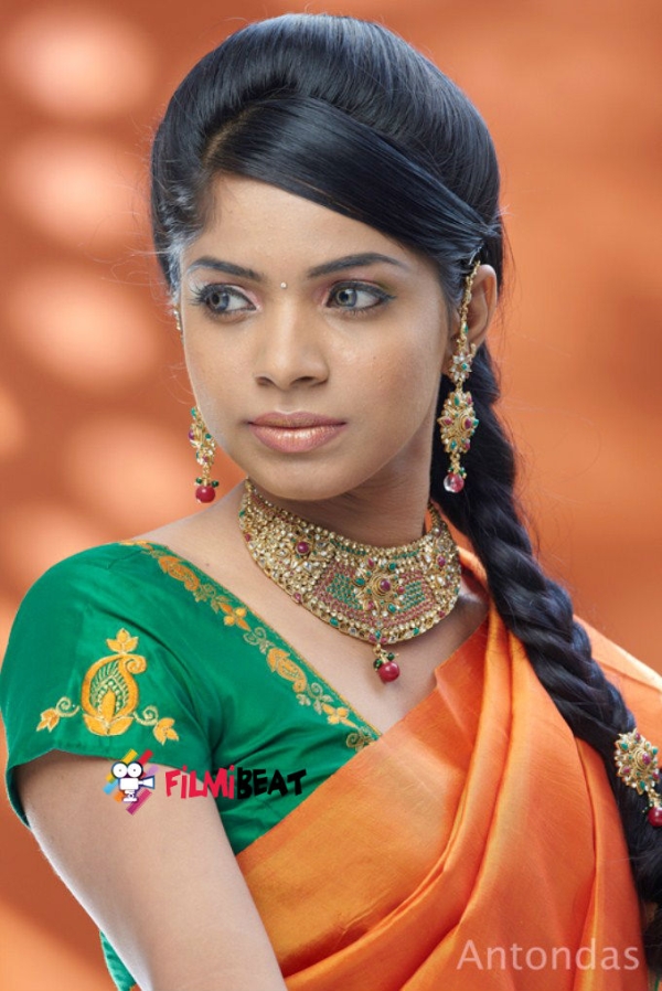 Divya (Tamil Actress) Photos: Latest HD Images, Pictures, Stills & Pics ...