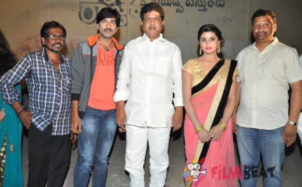 Valayam Movie Launch Photos - FilmiBeat