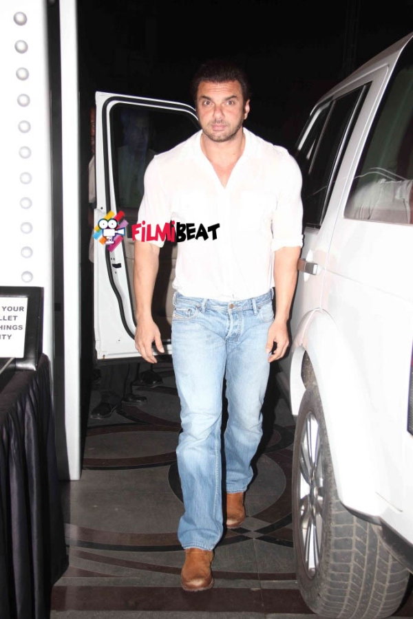 Wedding Party Of Director Abhishek Kapoor & Pragya Yadav Photos - FilmiBeat Wedding Party Of Director Abhishek Kapoor & Pragya Yadav Photos - FilmiBeat