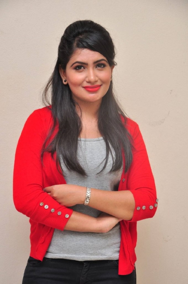 Angie James Photos: Latest HD Images, Pictures, Stills & Pics - FilmiBeat