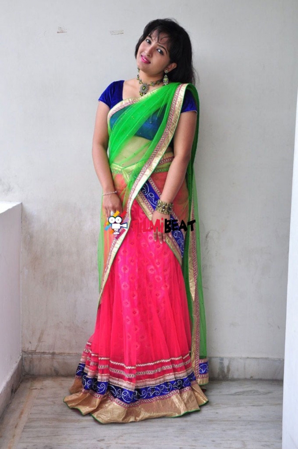 Roshini Photos: Latest HD Images, Pictures, Stills & Pics - FilmiBeat