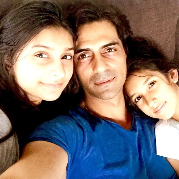 Adorable Pictures of Arjun Rampal Daughters Photos - FilmiBeat