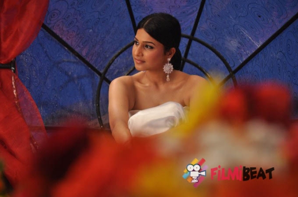 Billa Photos: HD Images, Pictures, Stills, First Look Posters of Billa Movie - FilmiBeat