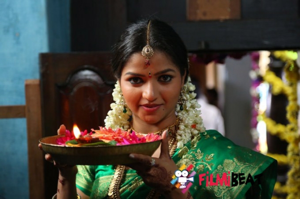 Nithya Ram Photos [HD]: Latest Images, Pictures, Stills of Nithya Ram ...